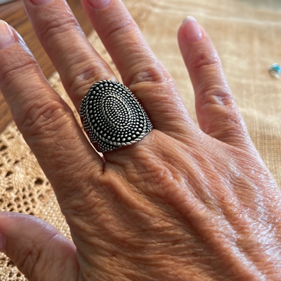 Premier Designs | Jewelry | Premier Designs Chevie Statement Ring ...